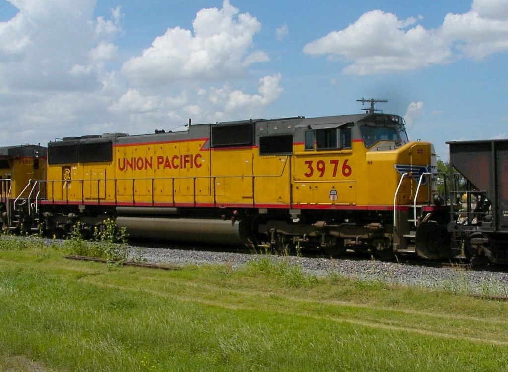 UP 3976